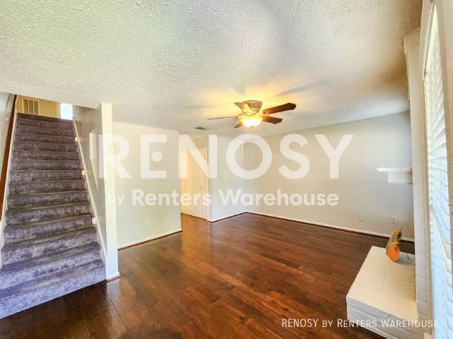 2 BR, 2.5 BA Apartment 17742 Kings Park Lane, Houston, TX 77058