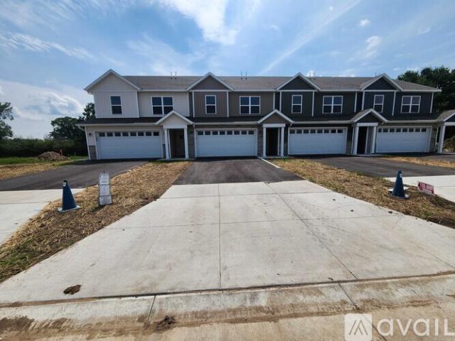 2 BR, 2.5 BA Apartment 1706 E 23rd St, Marshfield, WI 54449