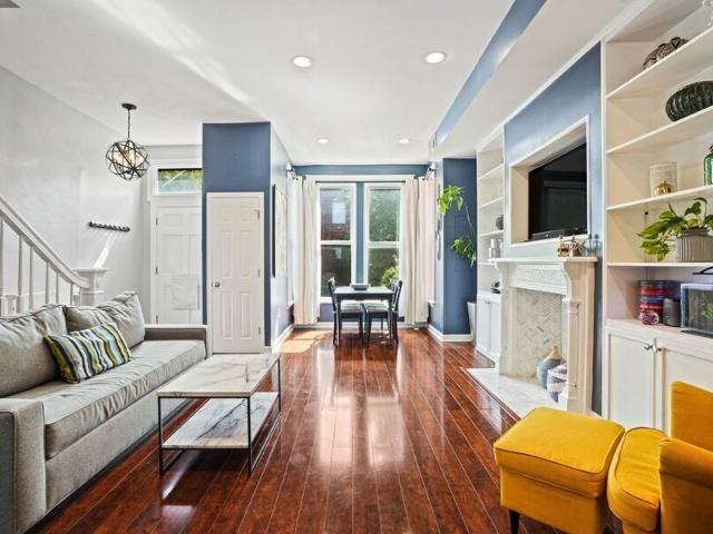 2 BR, 2.5 BA Apartment 1712 First St NW A, Washington, DC 20001