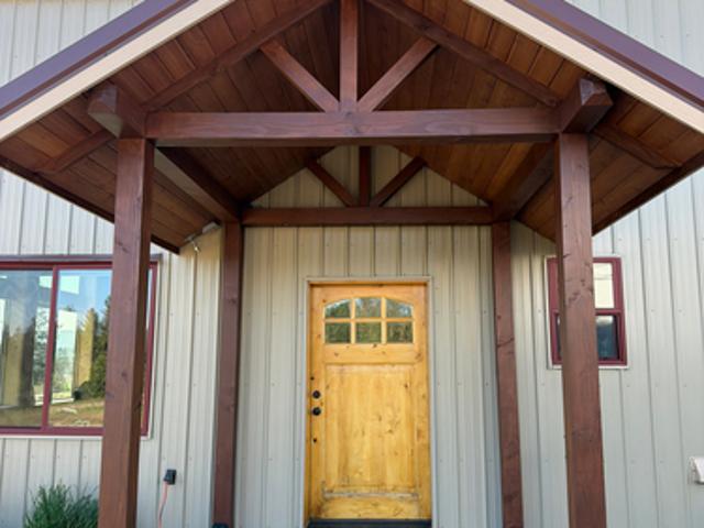 2 BR, 2.5 BA Apartment 18122 N South Bank Road, Nine Mile Falls, WA 99026