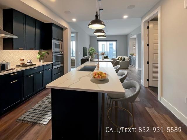 2 BR, 2.5 BA Apartment 1999 Briar Oaks Ln, Houston, TX 77027