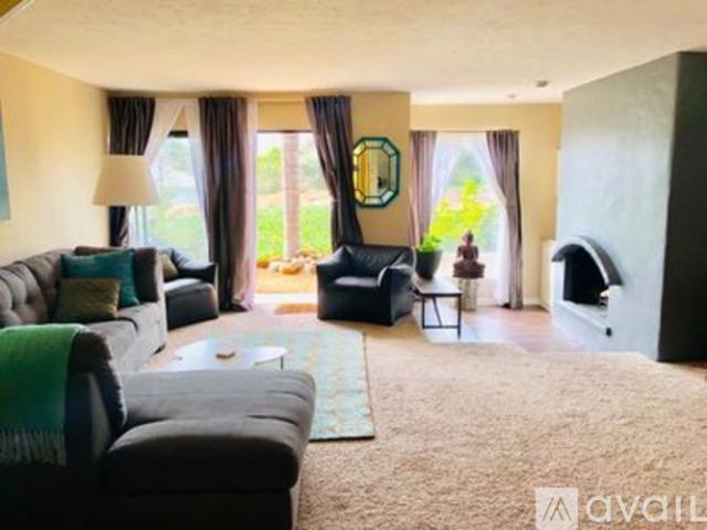 2 BR, 2.5 BA Apartment 1911 Estrella De Mar Ct, Carlsbad, CA 92009