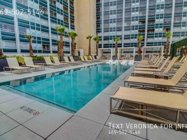 2 BR, 2.5 BA Apartment 1919 Jackson St, Dallas, TX 75201