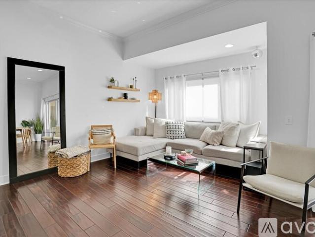 2 BR, 2.5 BA Apartment 20402 Santa Ana Avenue, Unit 15, Newport Beach, CA 92660