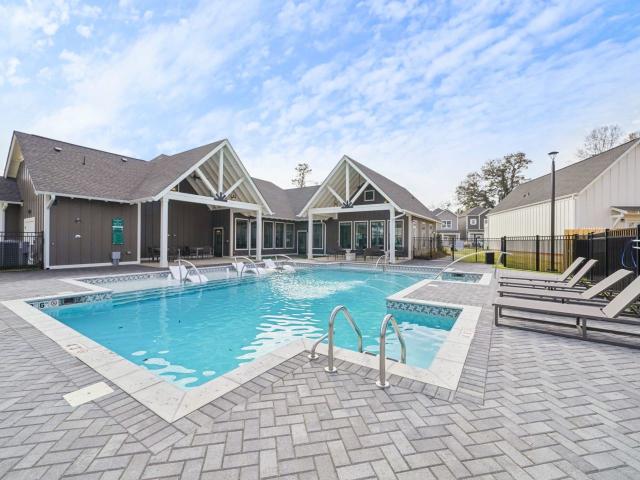 2 BR, 2.5 BA Apartment 205 Cottage Path Circle Unit 206, Gardendale, AL 35071