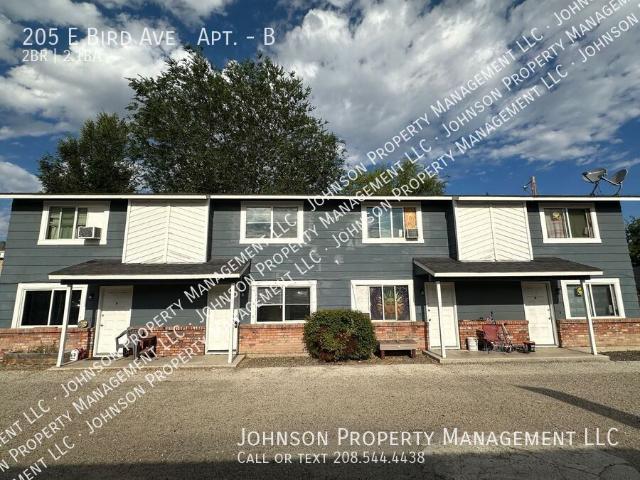 2 BR, 2.5 BA Apartment 205 E Bird Ave Apt Nampa, ID 83686