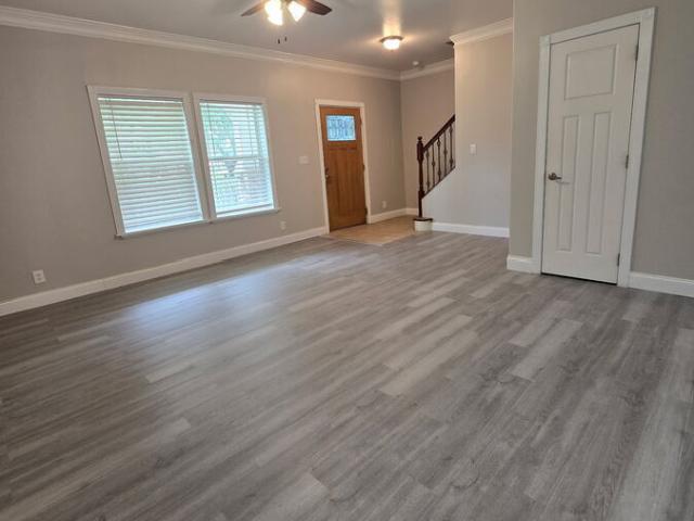 2 BR, 2.5 BA Apartment 200 S 11th St, Leesburg, FL 34748