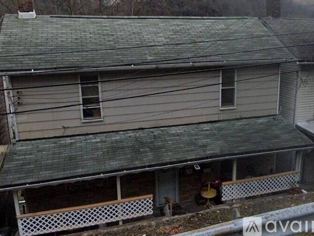 2 BR, 2.5 BA Apartment 215 Grant St, Wall, PA 15148