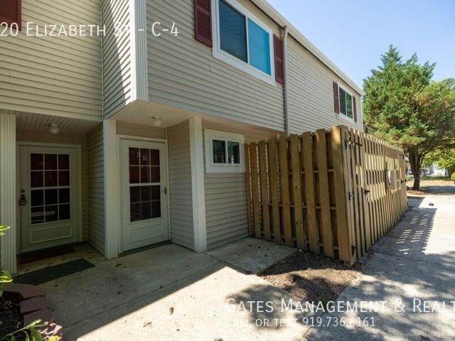 2 BR, 2.5 BA Apartment 220 Elizabeth St, Chapel Hill, NC 27514