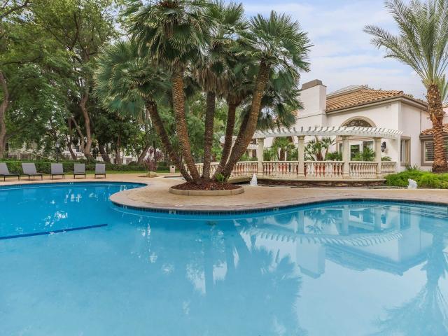 2 BR, 2.5 BA Apartment 22219 Summit Vue Lane Unit WB61, Woodland Hills, CA 91367