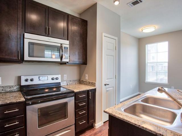 2 BR, 2.5 BA Apartment 2230 Hibiscus Ave Unit P1237, Richardson, TX 75080