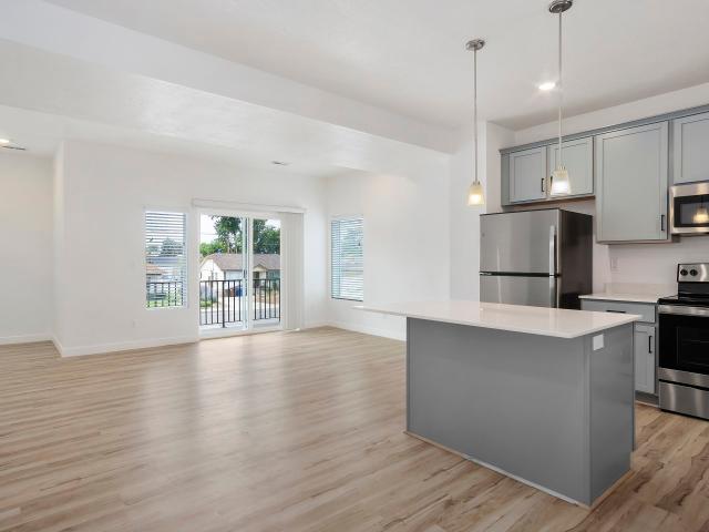 2 BR, 2.5 BA Apartment 255 East Fort Union Boulevard Unit H 32, Midvale, UT 84047