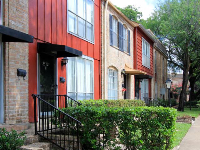 2 BR, 2.5 BA Apartment 2520 Winrock Boulevard Unit 0168, Houston, TX 77057