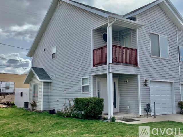 2 BR, 2.5 BA Apartment 260 Bliss Court, Unit 260, Salt Lake City, UT 84116
