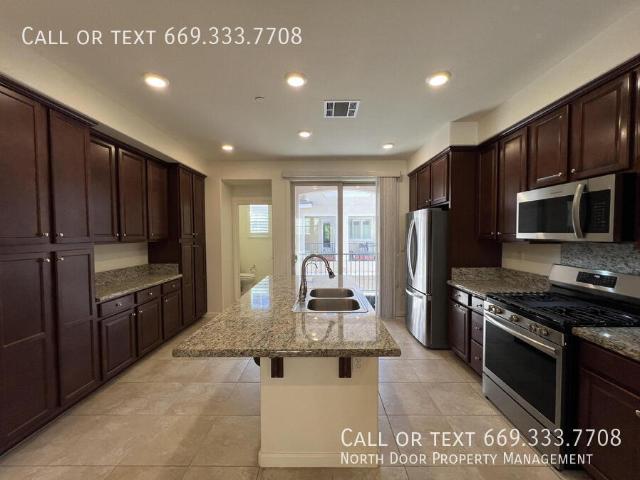 2 BR, 2.5 BA Apartment 2762 Ferrara Cir, San Jose, CA 95111
