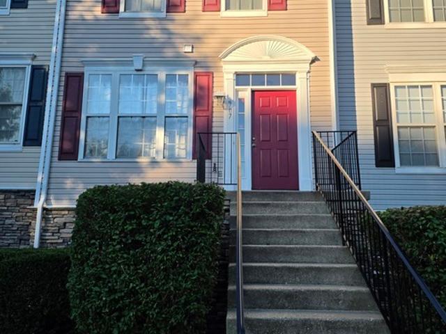 2 BR, 2.5 BA Apartment 2707 Oak Leaf Court, Unit Piney Orchard Condo, Odenton, MD 21113