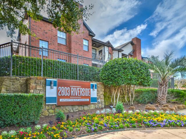 2 BR, 2.5 BA Apartment 2803 Riverside Parkway Unit 1502, Grand Prairie, TX 75050