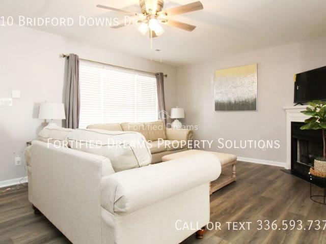 2 BR, 2.5 BA Apartment 310 Bridford Downs Dr, Greensboro, NC 27407