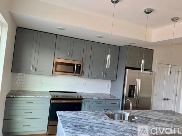2 BR, 2.5 BA Apartment 331 East Girard Avenue, Unit Apartment 2, Philadelphia, PA 19125
