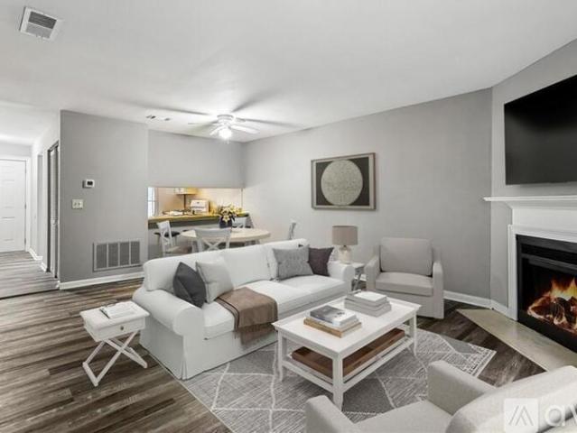 2 BR, 2.5 BA Apartment 349 West Post Oak Crossing Southwest, Marietta, GA 30008