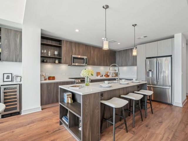 2 BR, 2.5 BA Apartment 3411 Yoakum Boulevard Unit 3010, Houston, TX 77006