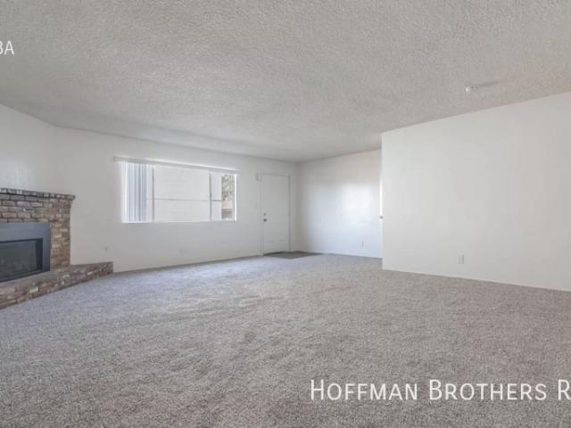 2 BR, 2.5 BA Apartment 3634 Dana St, Bakersfield, CA 93306
