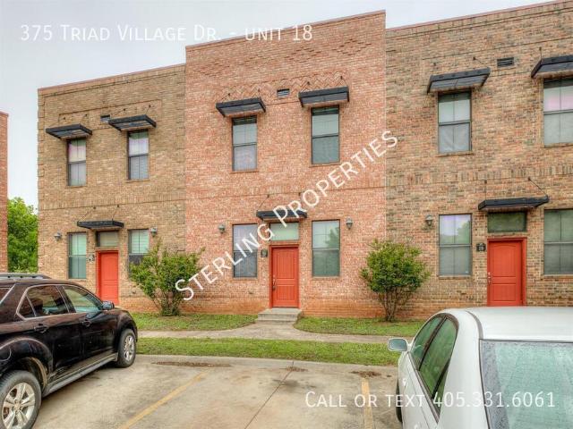 2 BR, 2.5 BA Apartment 375 Triad Village Dr Norman, OK 73071