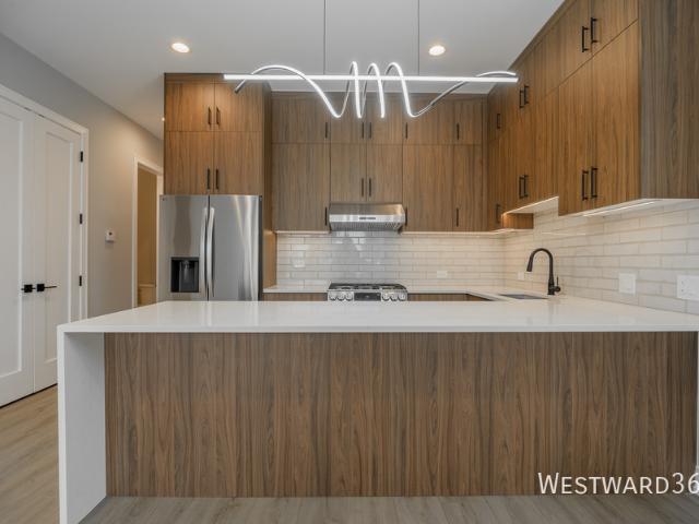 2 BR, 2.5 BA Apartment 3738 S Calumet Ave, Chicago, IL 60653