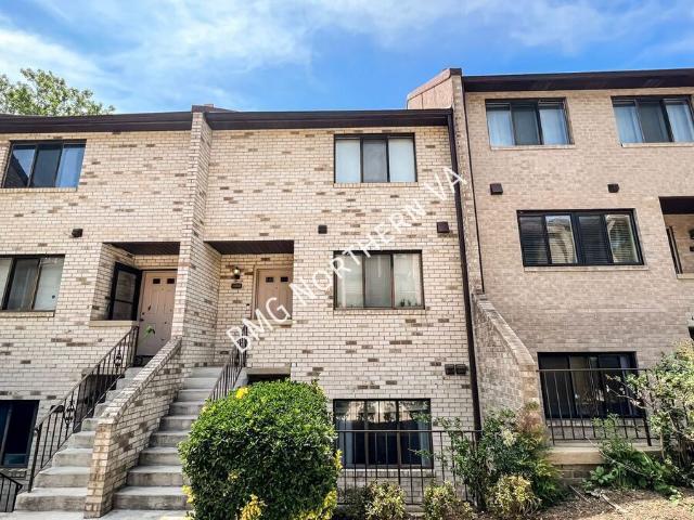 2 BR, 2.5 BA Apartment 3816B Steppes Ct, Falls Church, VA 22041