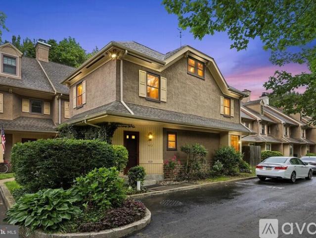 2 BR, 2.5 BA Apartment 413 Eagle Road, Unit 413, Wayne, PA 19087
