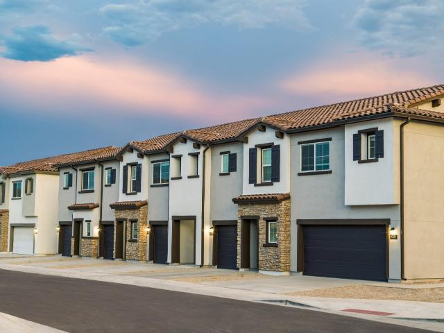2 BR, 2.5 BA Apartment 4285 West Denali Lane Unit 43245 N 41st Lane, New River, AZ 85087