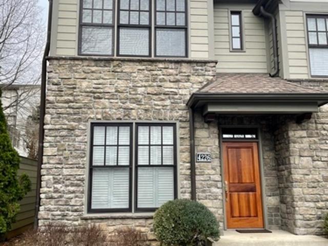2 BR, 2.5 BA Apartment 4226 Hillsboro Pike, Nashville, TN 37215
