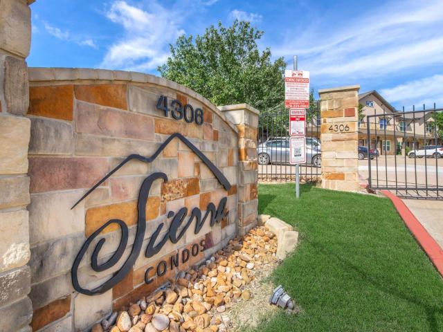 2 BR, 2.5 BA Apartment 4306 Old College Road Unit 5 S513, Bryan, TX 77801