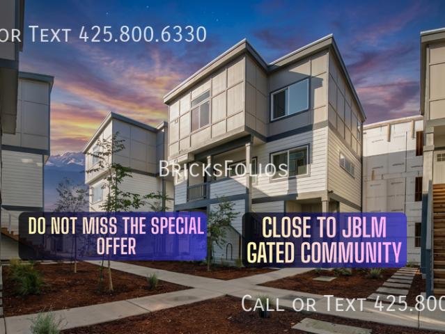 2 BR, 2.5 BA Apartment 4318 S Puget Sound Ave, Tacoma, WA 98409