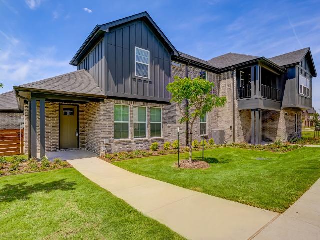 2 BR, 2.5 BA Apartment 440 Meadow Place Drive Unit 127, Weatherford, TX 76087