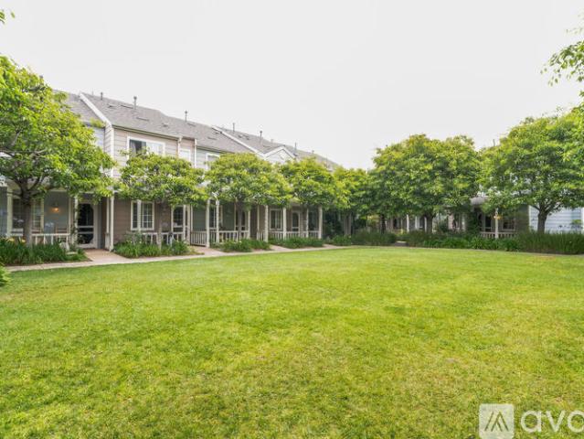 2 BR, 2.5 BA Apartment 4692 Carpinteria Avenue, Unit 25, Carpinteria, CA 93013