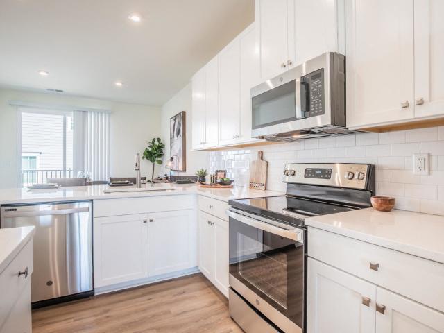 2 BR, 2.5 BA Apartment 4960 Old Pineville Road Unit 7113, Charlotte, NC 28217