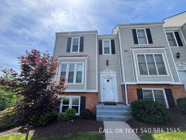 2 BR, 2.5 BA Apartment 5180 Winterberry Court, Roanoke, VA 24018