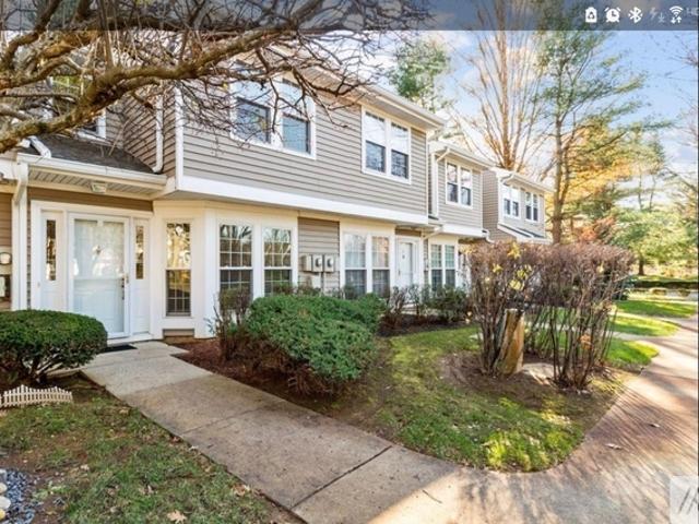 2 BR, 2.5 BA Apartment 53 Duncan Way, Freehold, NJ 07728