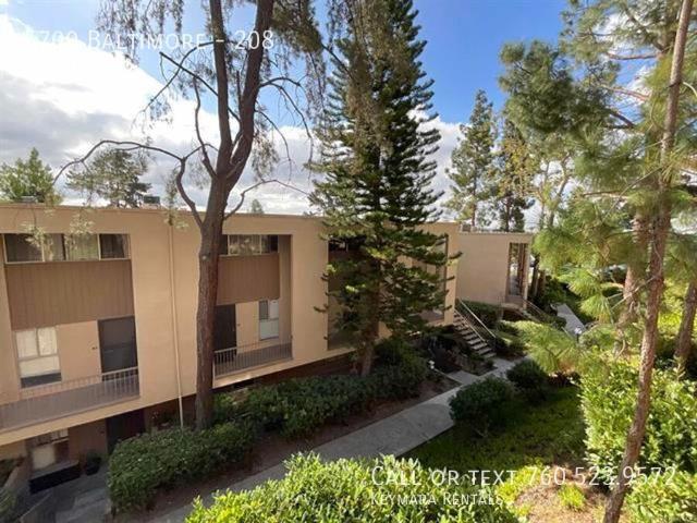2 BR, 2.5 BA Apartment 5700 Baltimore, La Mesa, CA 91942