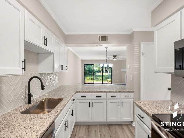 2 BR, 2.5 BA Apartment 5 Battery Lane, Beaufort, SC 29902