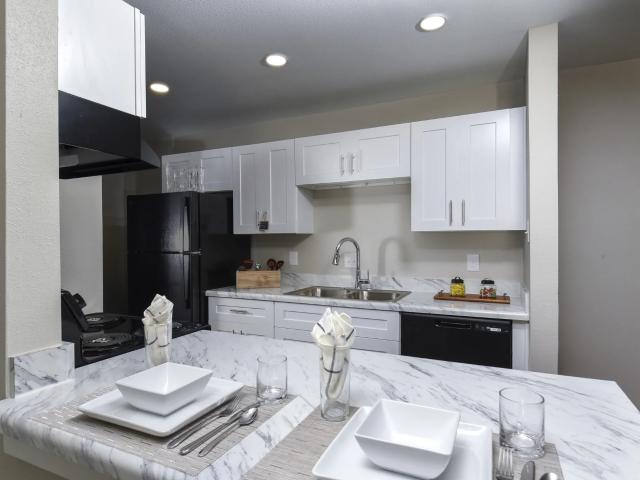 2 BR, 2.5 BA Apartment 600 Barwood Park, Austin, TX 78753