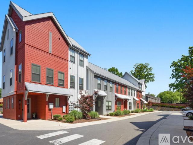 2 BR, 2.5 BA Apartment 6022 Margot Anderson Court, Unit 6022, Charlotte, NC 28205