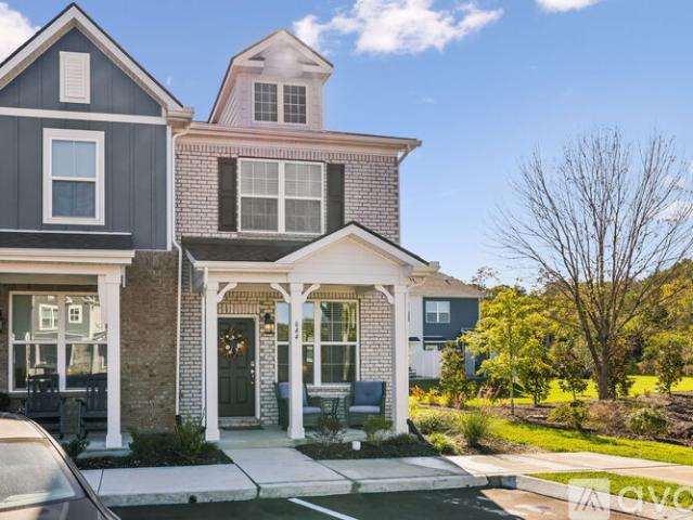 2 BR, 2.5 BA Apartment 615 Old Hickory Boulevard, Unit 644, Nashville, TN 37209