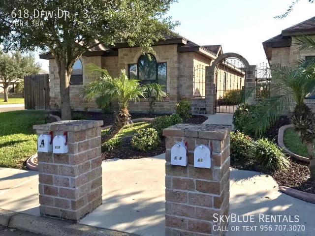 2 BR, 2.5 BA Apartment 618 Dfw Dr, Edinburg, TX 78539
