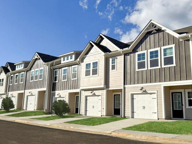 2 BR, 2.5 BA Apartment 622 Shallowford Road Unit BN1520, Gainesville, GA 30501