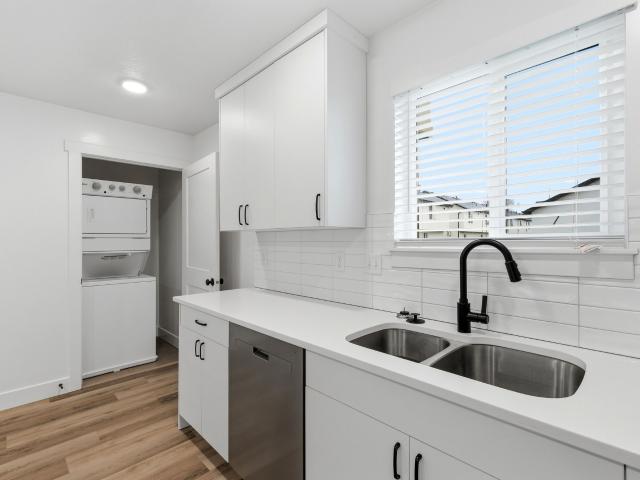 2 BR, 2.5 BA Apartment 635 40th Street, South Ogden, UT 84403