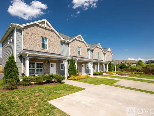 2 BR, 2.5 BA Apartment 631 NE Bellingham Dr, Unit 631, Cleveland, TN 37405