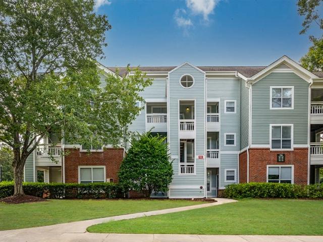 2 BR, 2.5 BA Apartment 6801 Chesterbrook Ct Unit 713 202, Raleigh, NC 27615