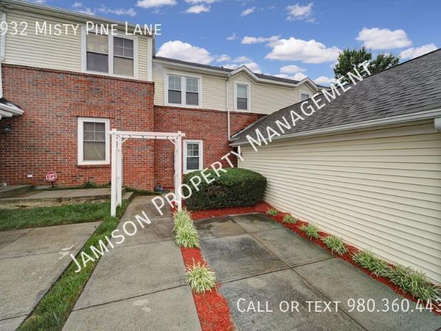 2 BR, 2.5 BA Apartment 6932 Misty Pine Lane, Charlotte, NC 28217